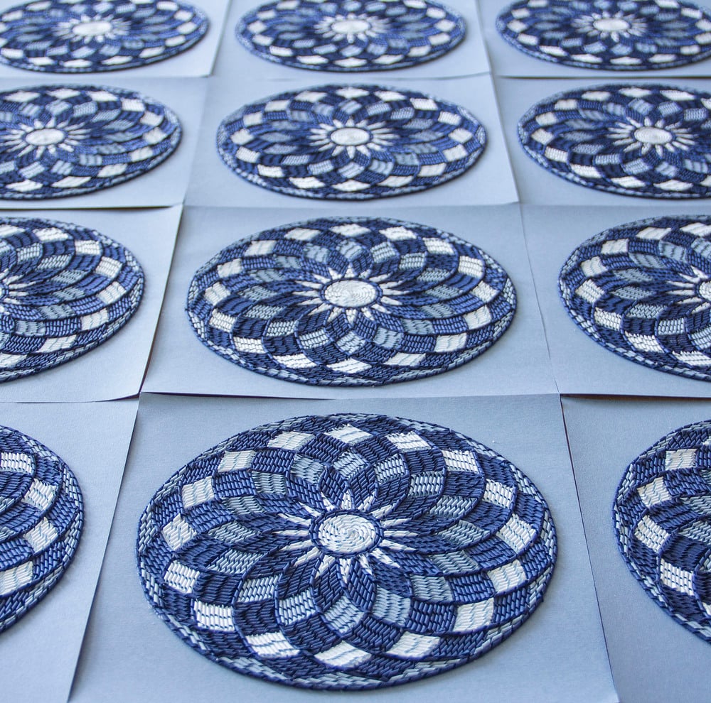 Gli intricati mosaici di carta di Gunjan Aylawadi - Collateral