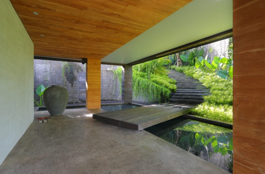 Chameleon Villa in Bali, a hidden house in the forest | Collater.al