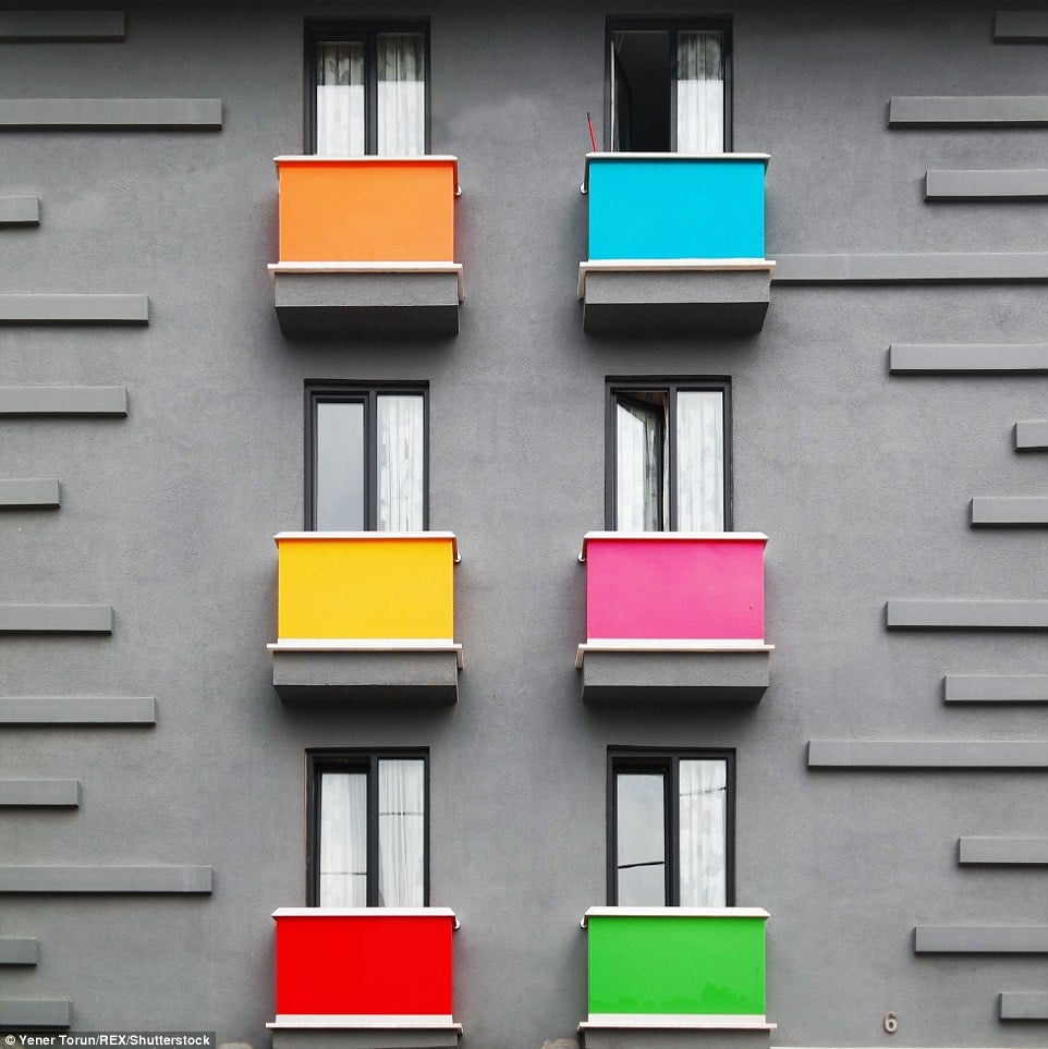 Yener Torun photographs the rainbow face of Istanbul | Collater.al
