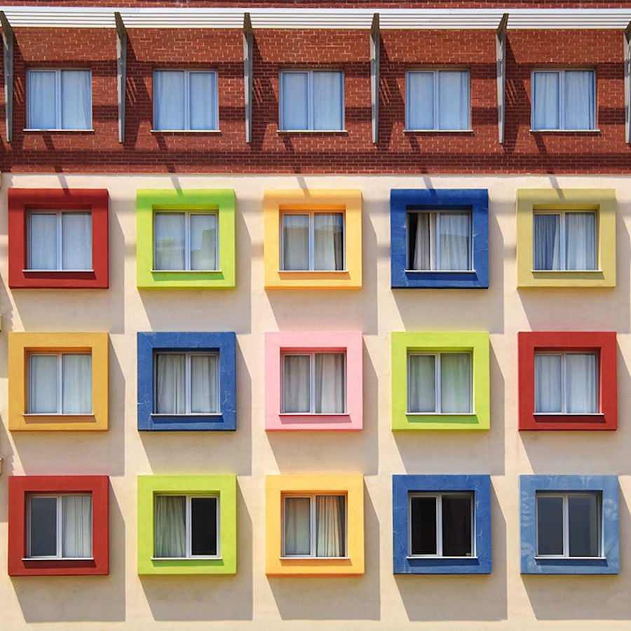 Yener Torun photographs the rainbow face of Istanbul | Collater.al