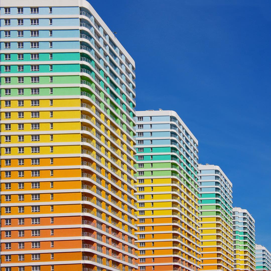 Yener Torun photographs the rainbow face of Istanbul | Collater.al