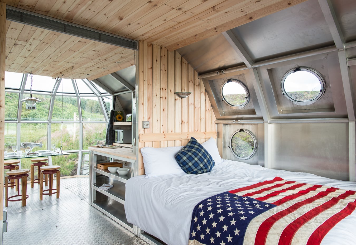 Air Ship, a submersible-shaped house to build wherever you want ...