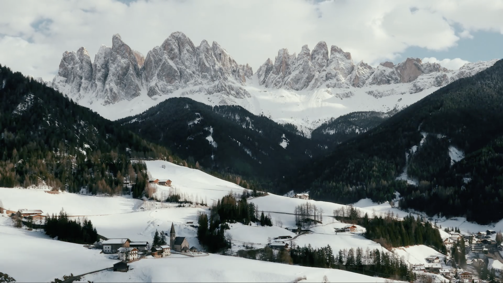 Dolomites, a magical journey through the Italian Alps | Collater.al
