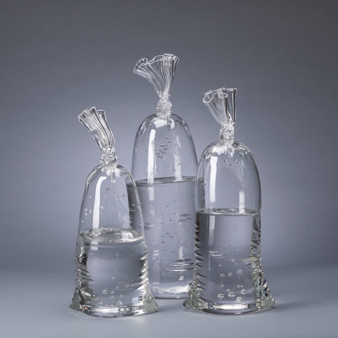 Water Bags, le sculture in vetro di Dylan Martinez | Collater.al