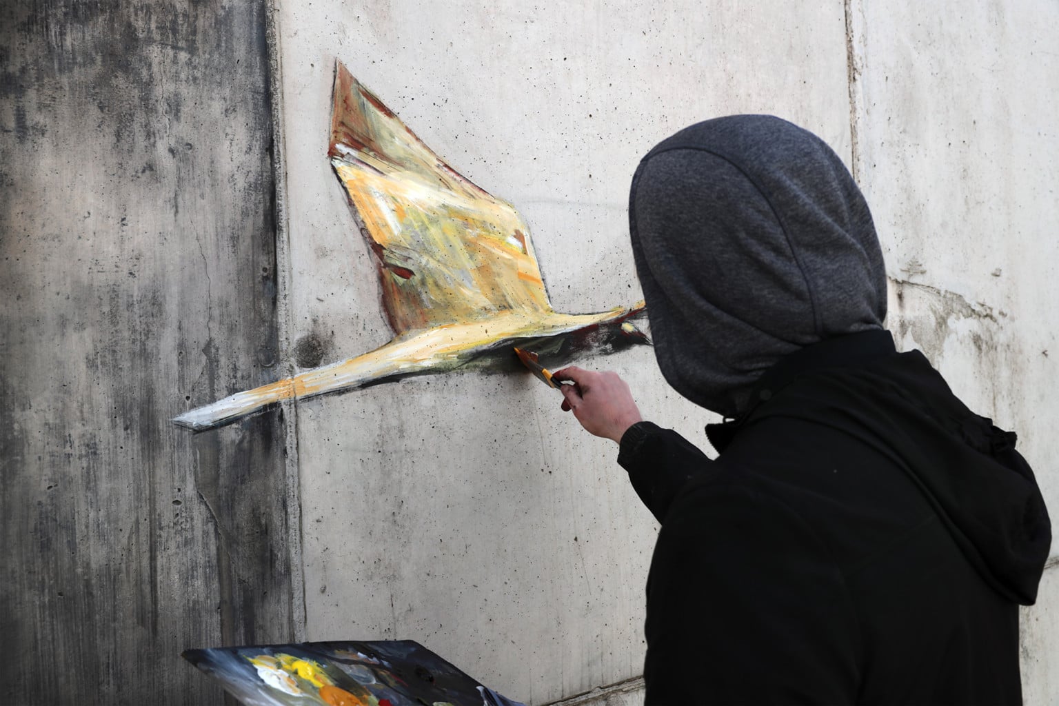 Street artist Pejac and the Gold Mine project with the prisoners ...