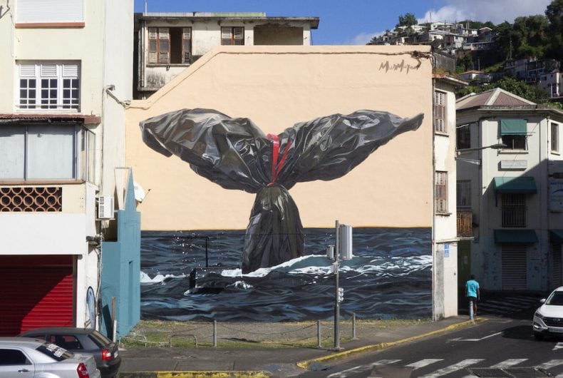 "Garbage Tail", Murmure's artwork for the oceans | Collater.al