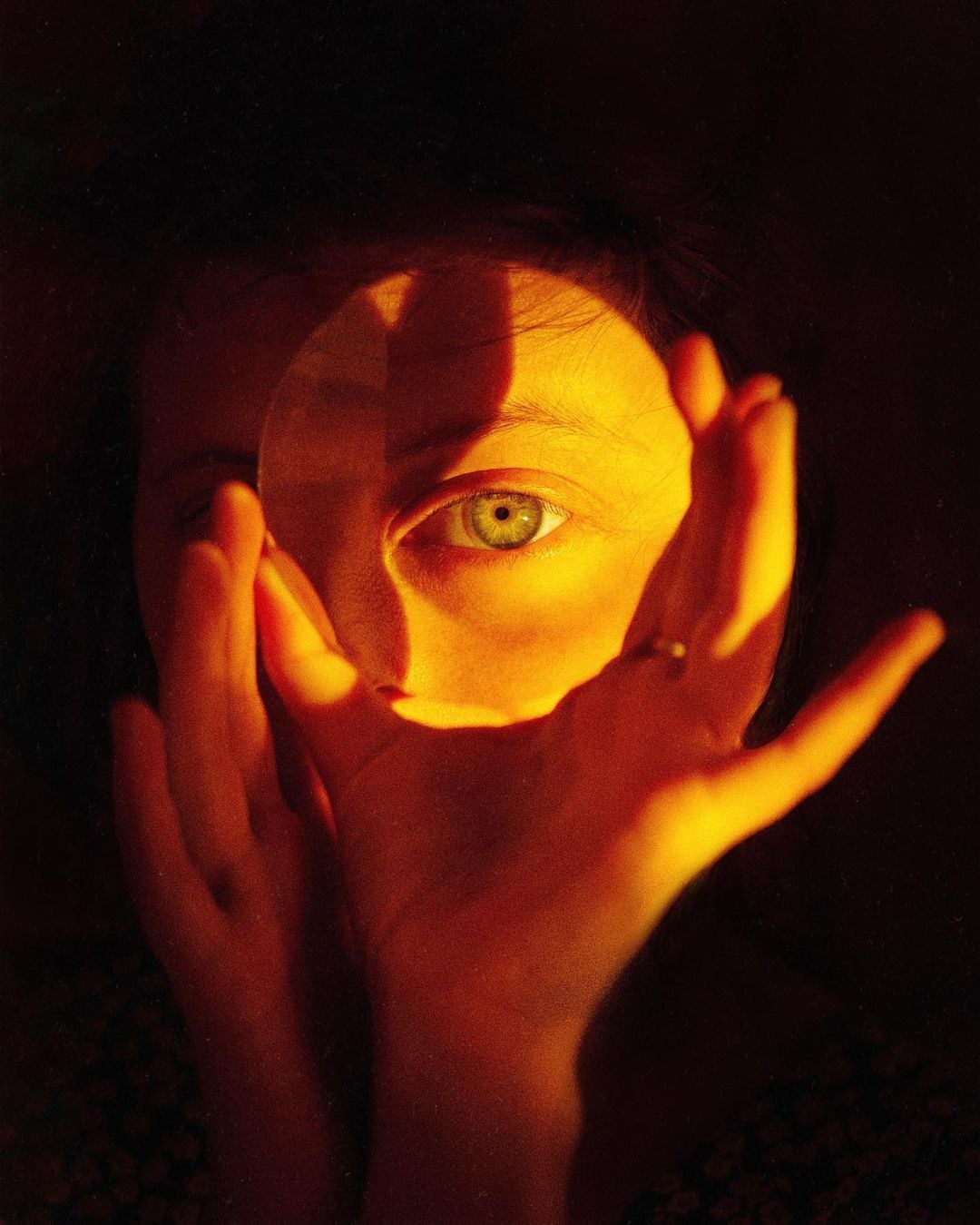 The fascinating and colourful portraits by Jonas Hafner | Collater.al