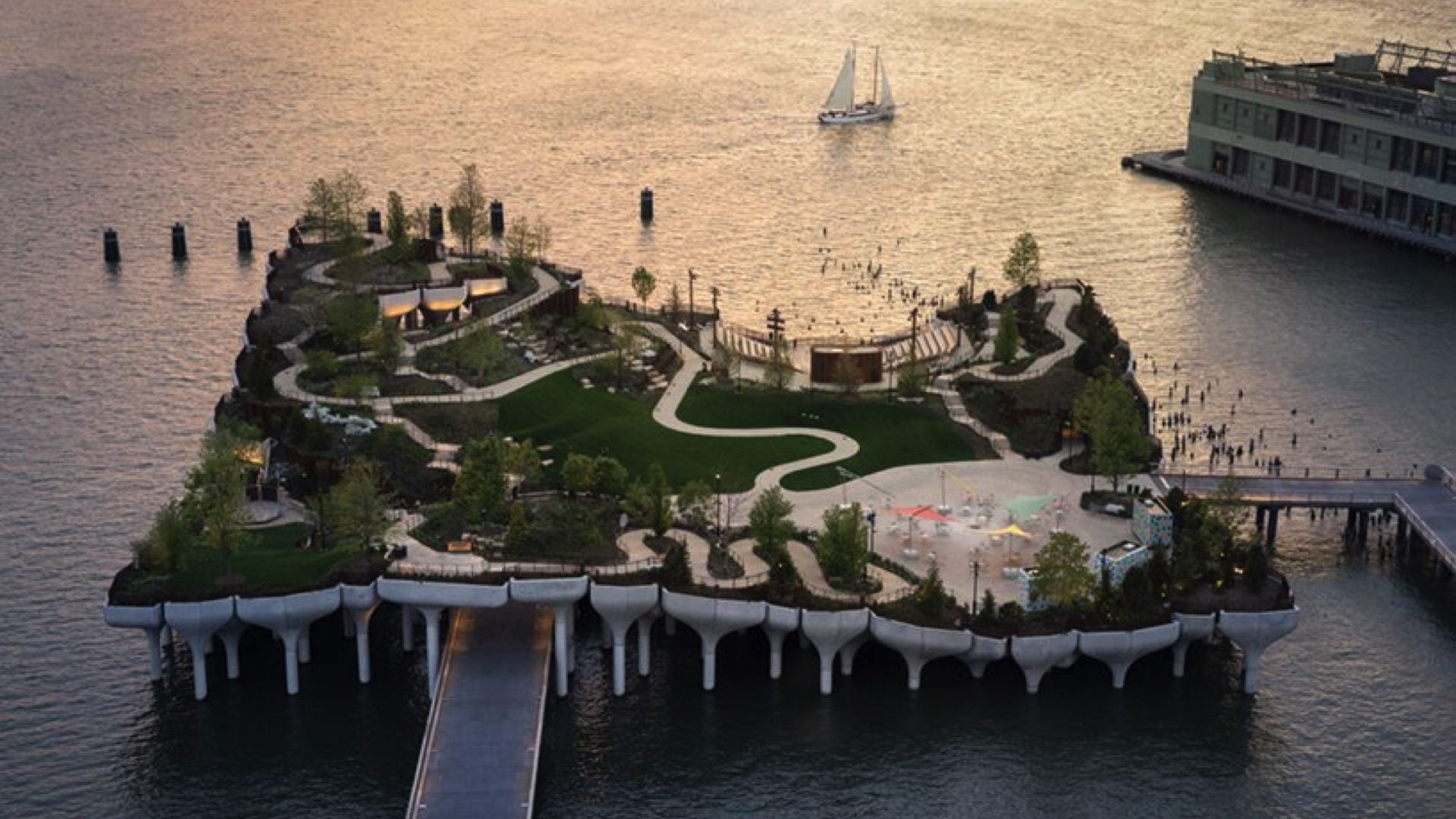 Little Island, the island park inaugurated in New York | Collater.al