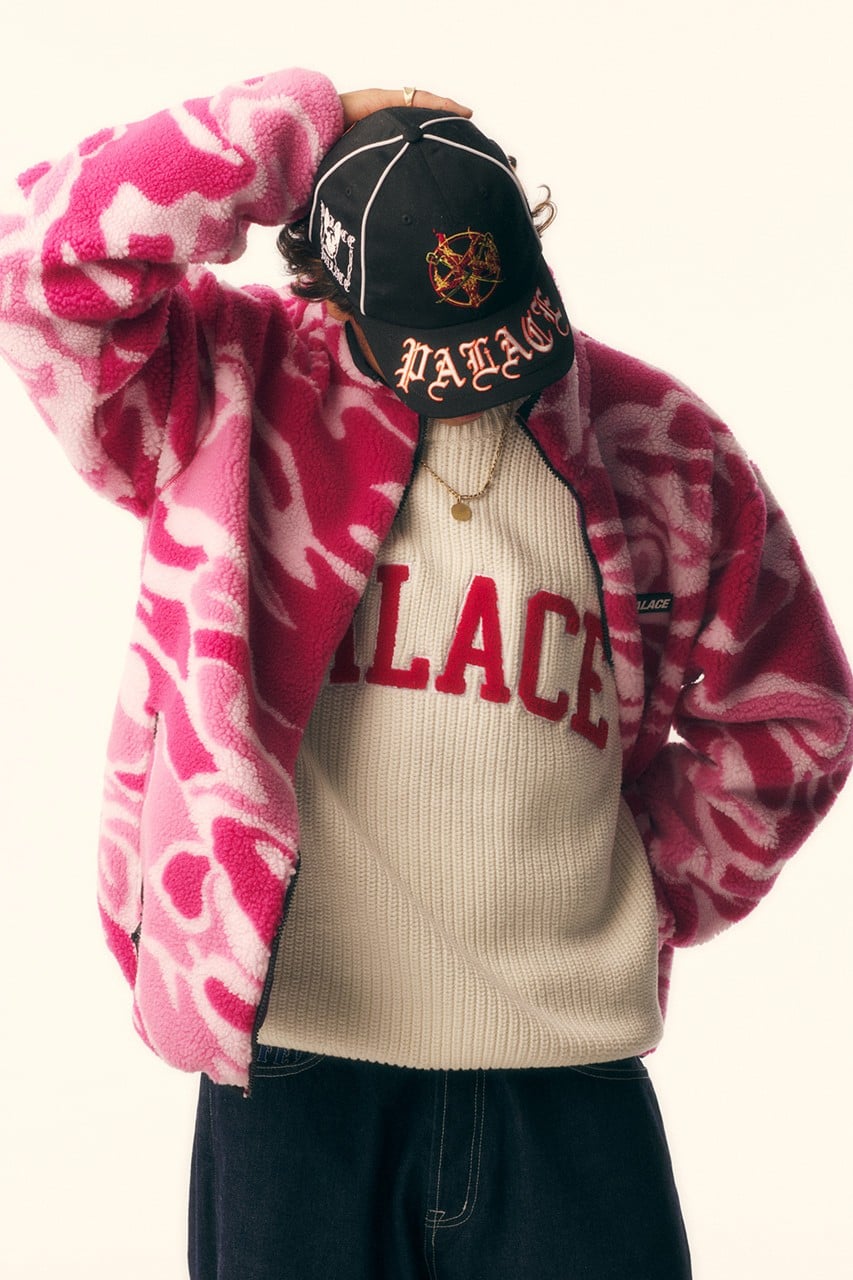 The lookbook of the Fall 2021 collection of Palace | Collater.al