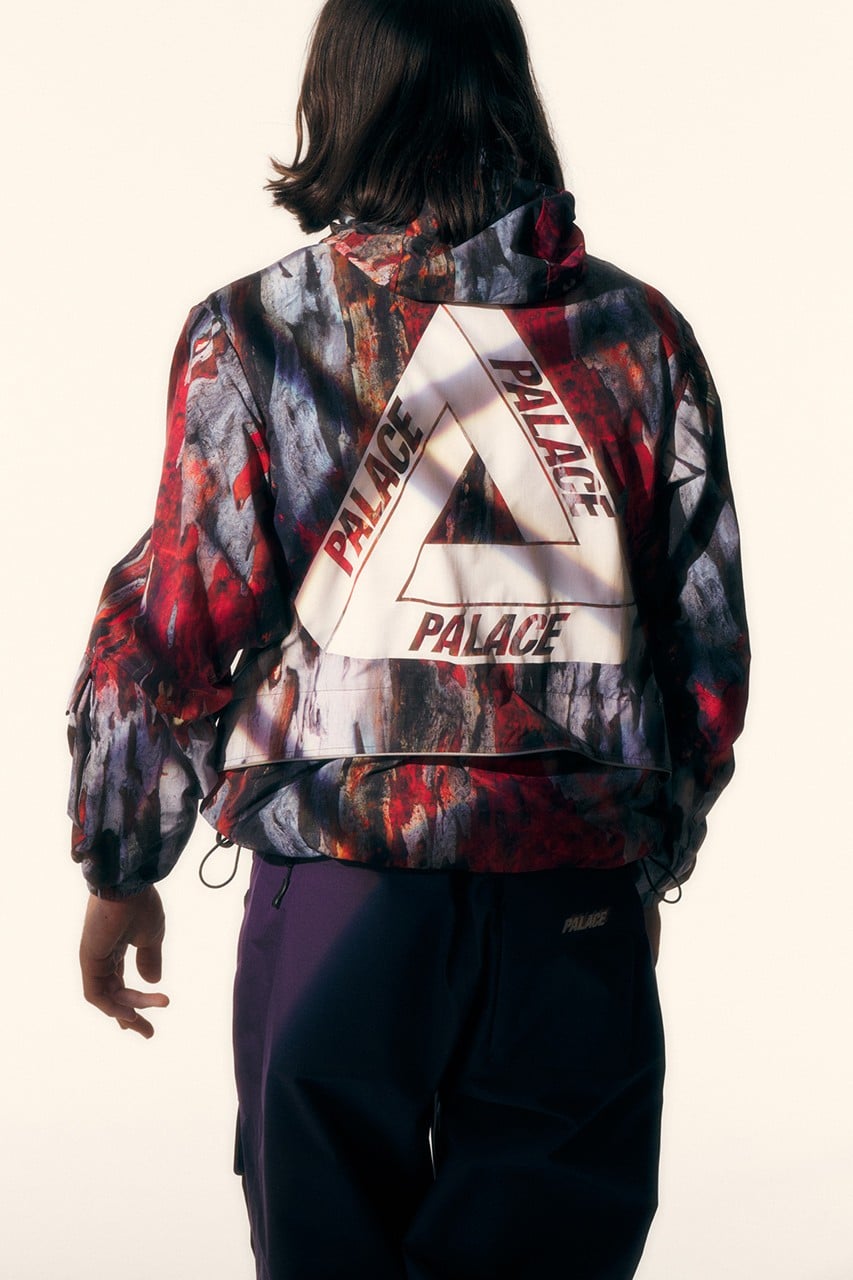 The lookbook of the Fall 2021 collection of Palace | Collater.al