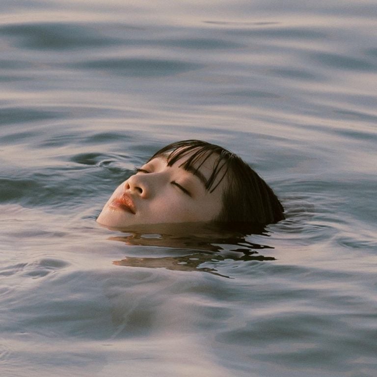 Zhang Ahuei's cold and restorative photography | Collater.al