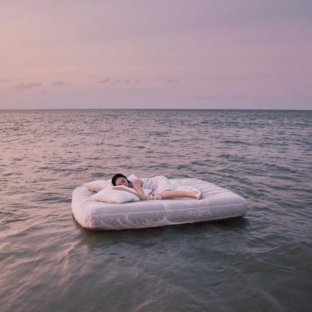 Zhang Ahuei's cold and restorative photography | Collater.al