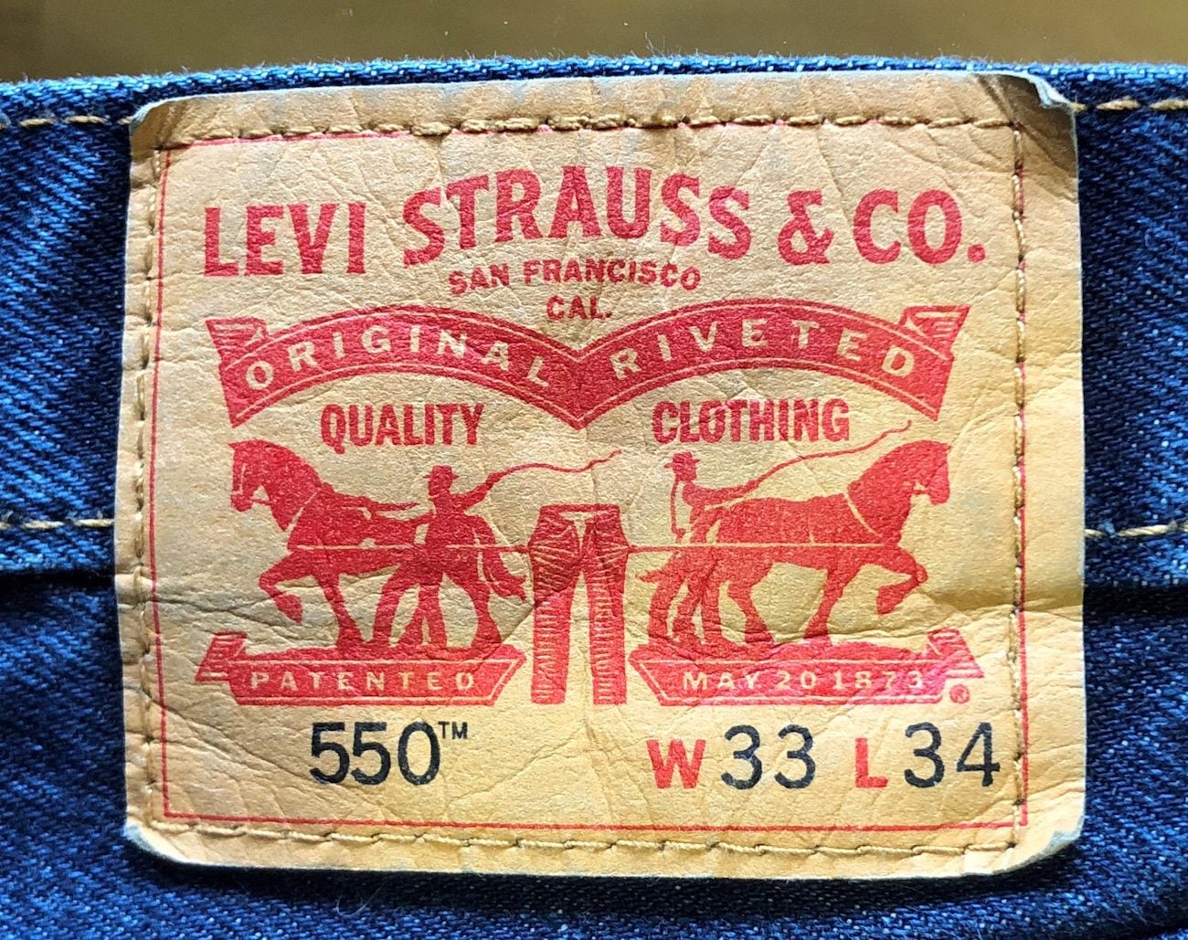 La storia del Two Horse logo di Levi’s | Collater.al