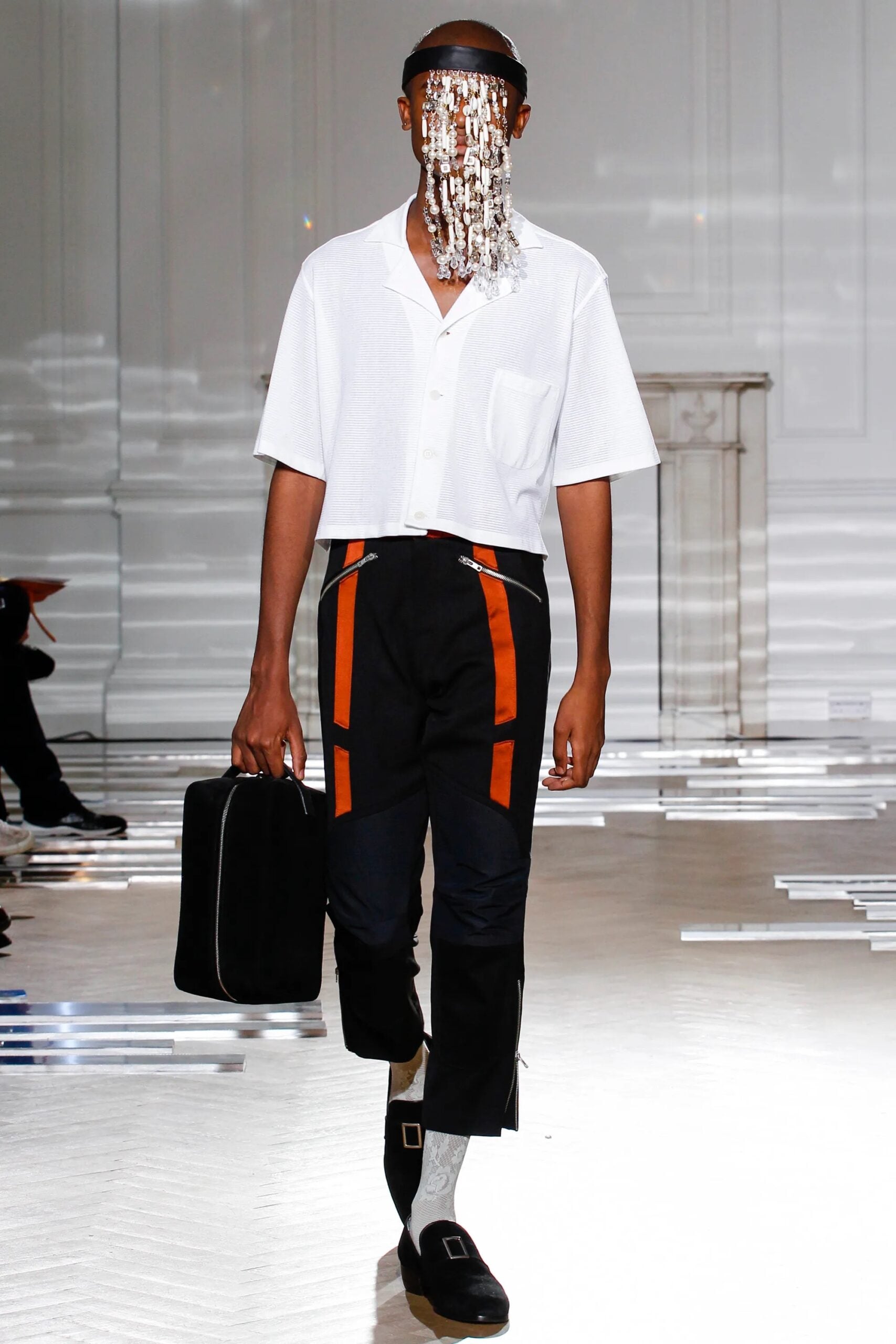 The History of London Fashion on display at the Design Museum | Collater.al