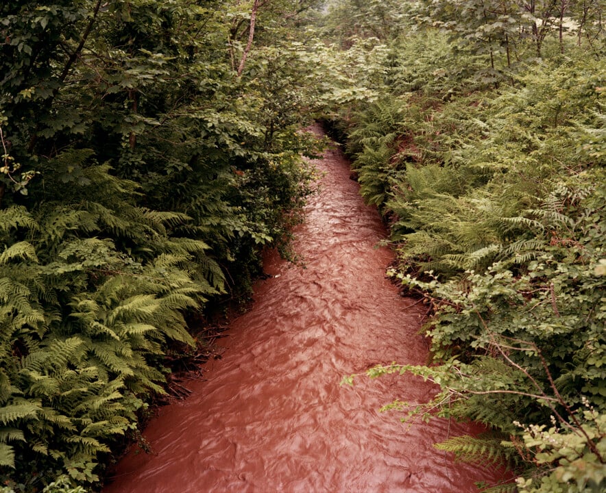 The Story of the Red River Through the Lens of Jem Southam | Collater.al