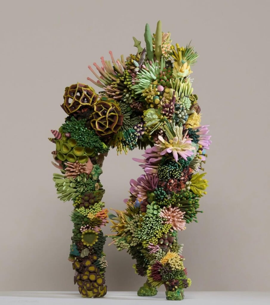 David Aliperti Builds Floral Sculptures One Petal at a Time | Collater.al